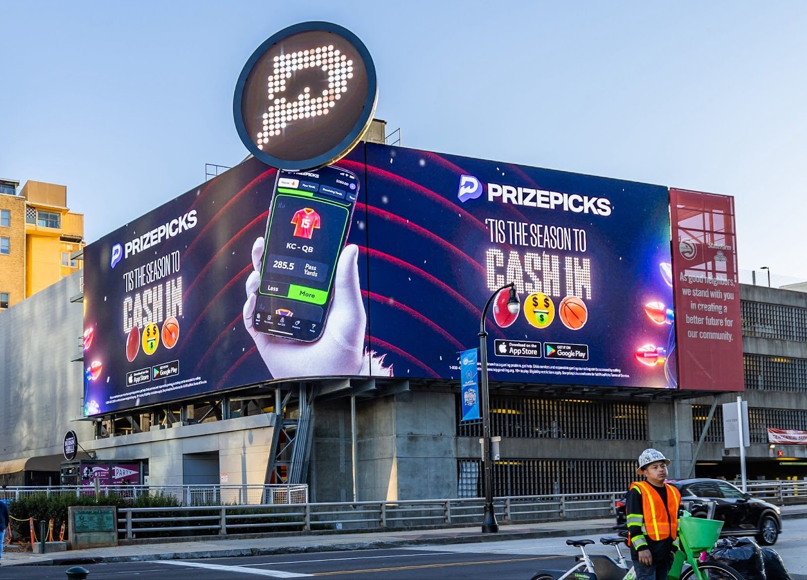 Digital out-of-home (DOOH) advertising: Everything you need to know